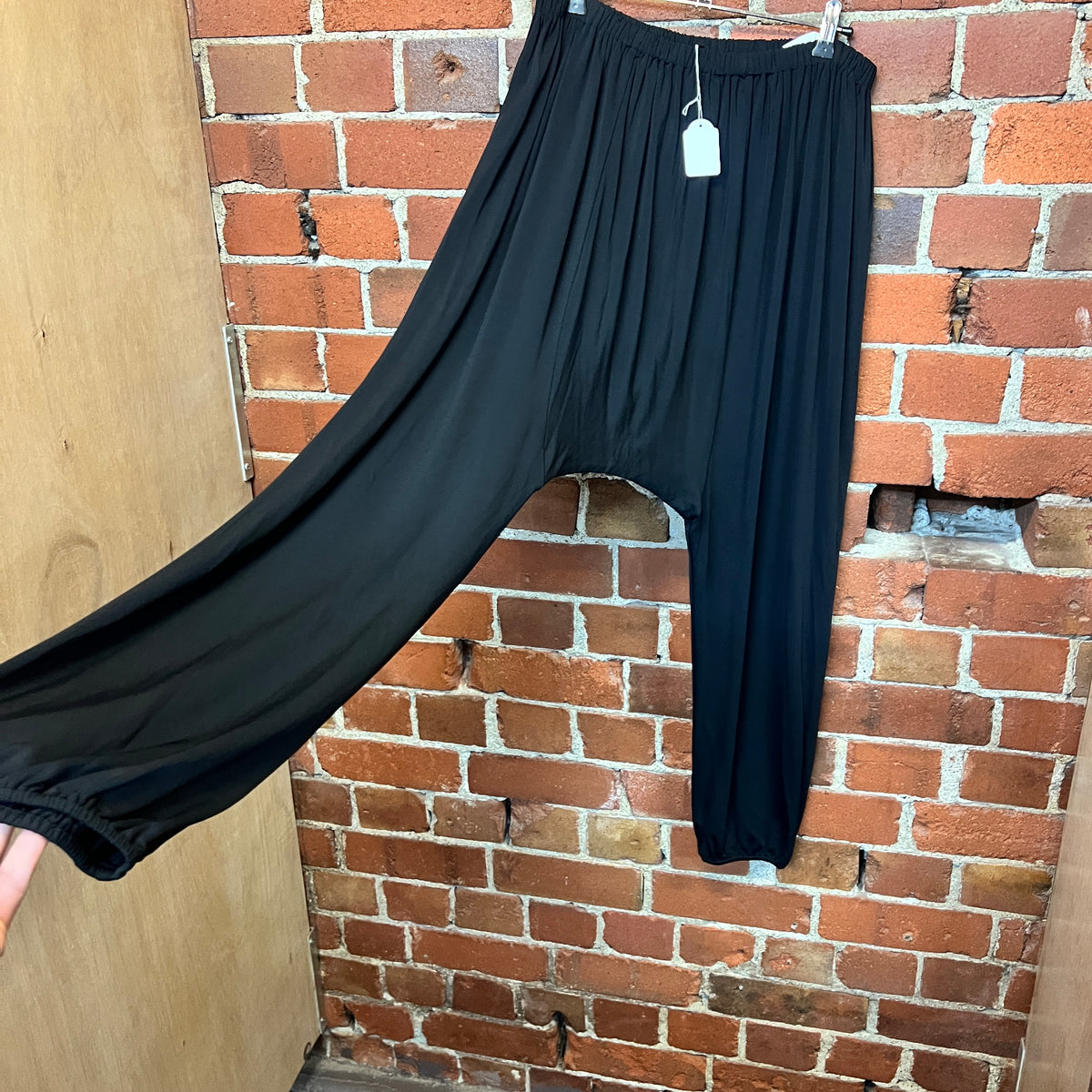 THE ROW drape pants – Wellington Hunters and Collectors