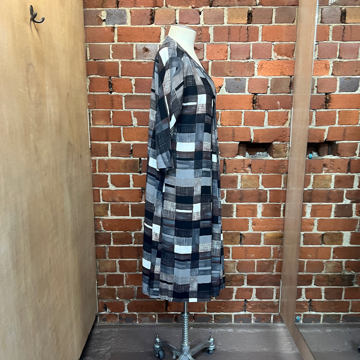 MARNI graphic fabric dress – Wellington Hunters and Collectors