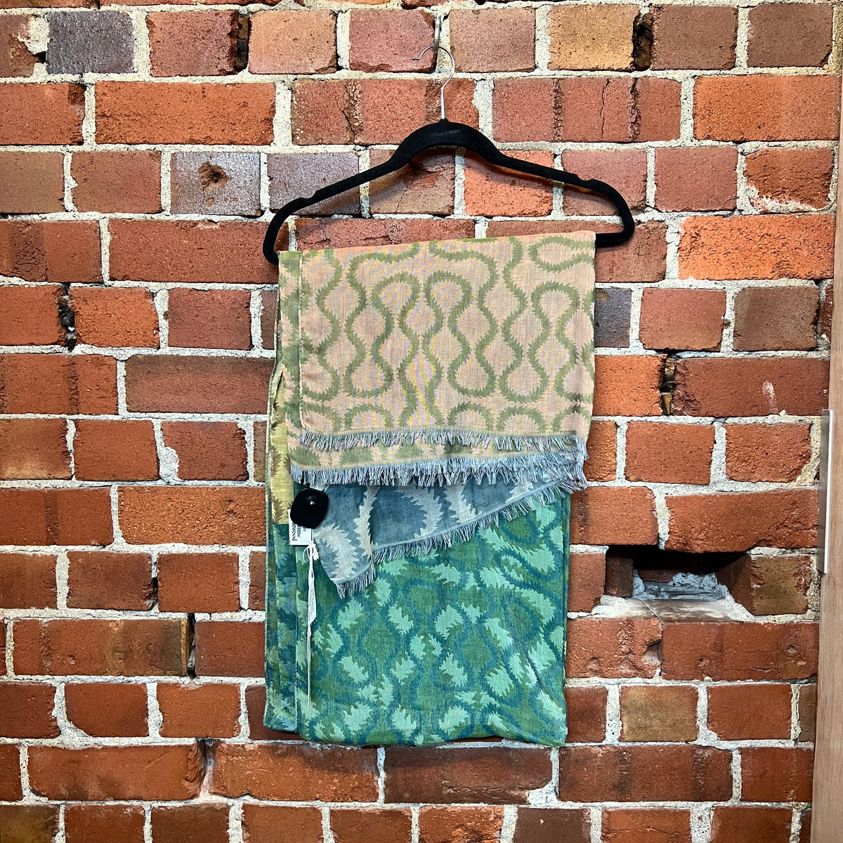 VIVIENNE WESTWOOD BNWT Razor wire print scarf – Wellington Hunters and ...