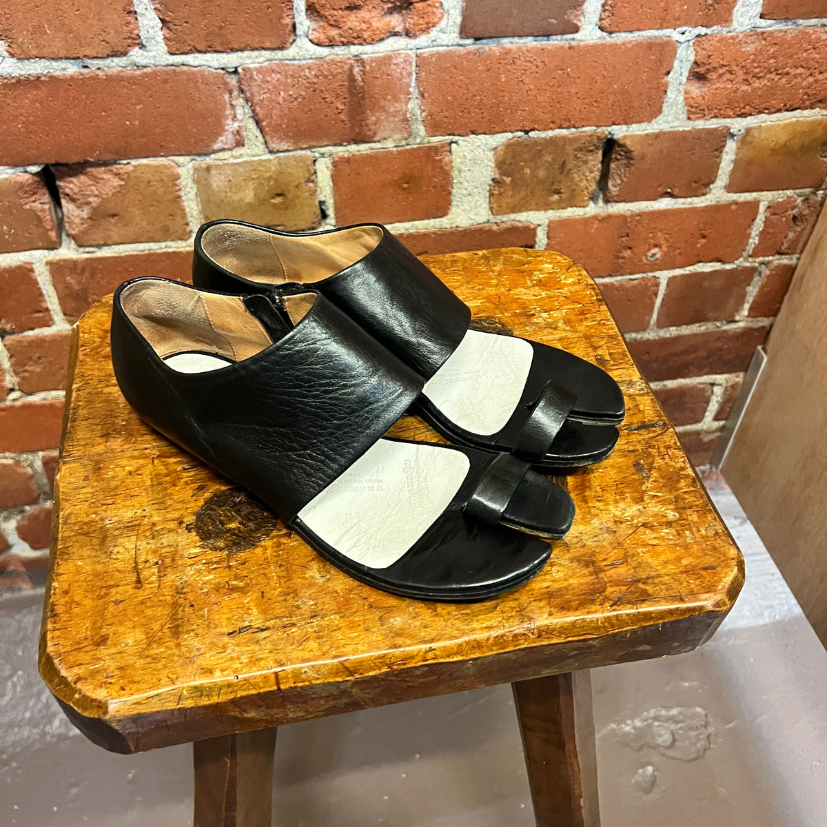 MARTIN MARGIELA Tabi sandals 37 – Wellington Hunters and Collectors