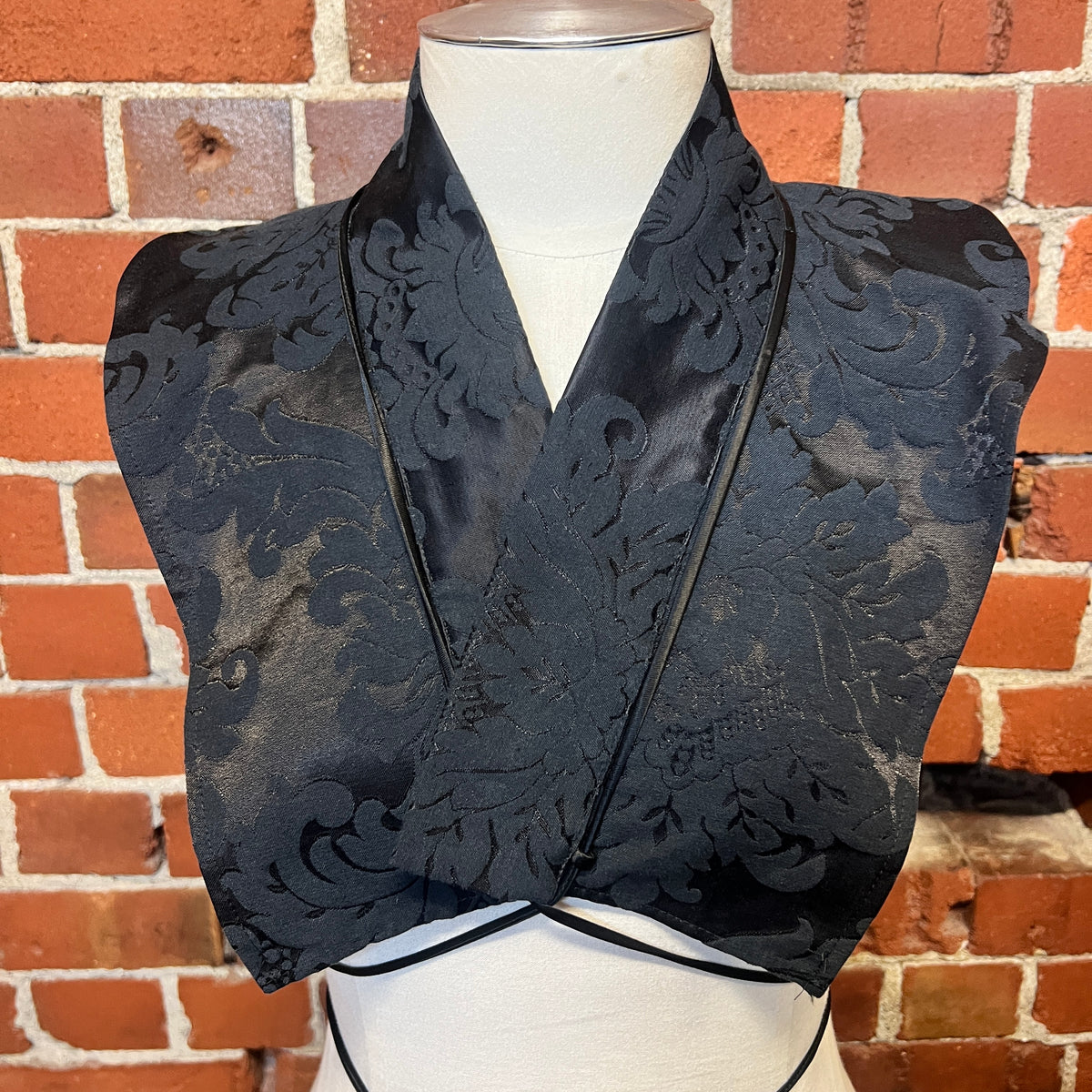 MARTIN MARGIELA 2000's shoulder piece – Wellington Hunters and Collectors