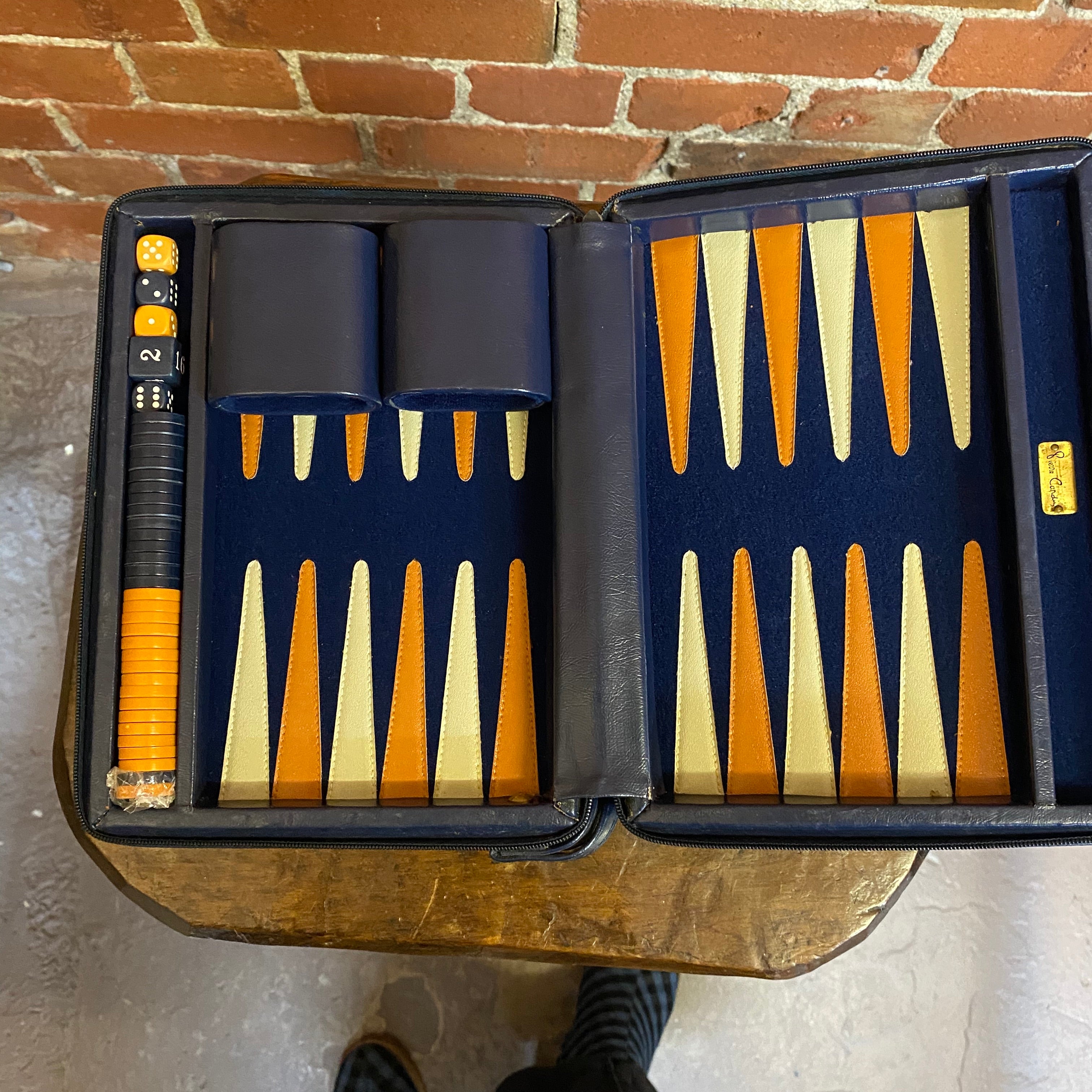 PIERRE CARDIN 1960s travel backgammon set – Wellington Hunters and ...